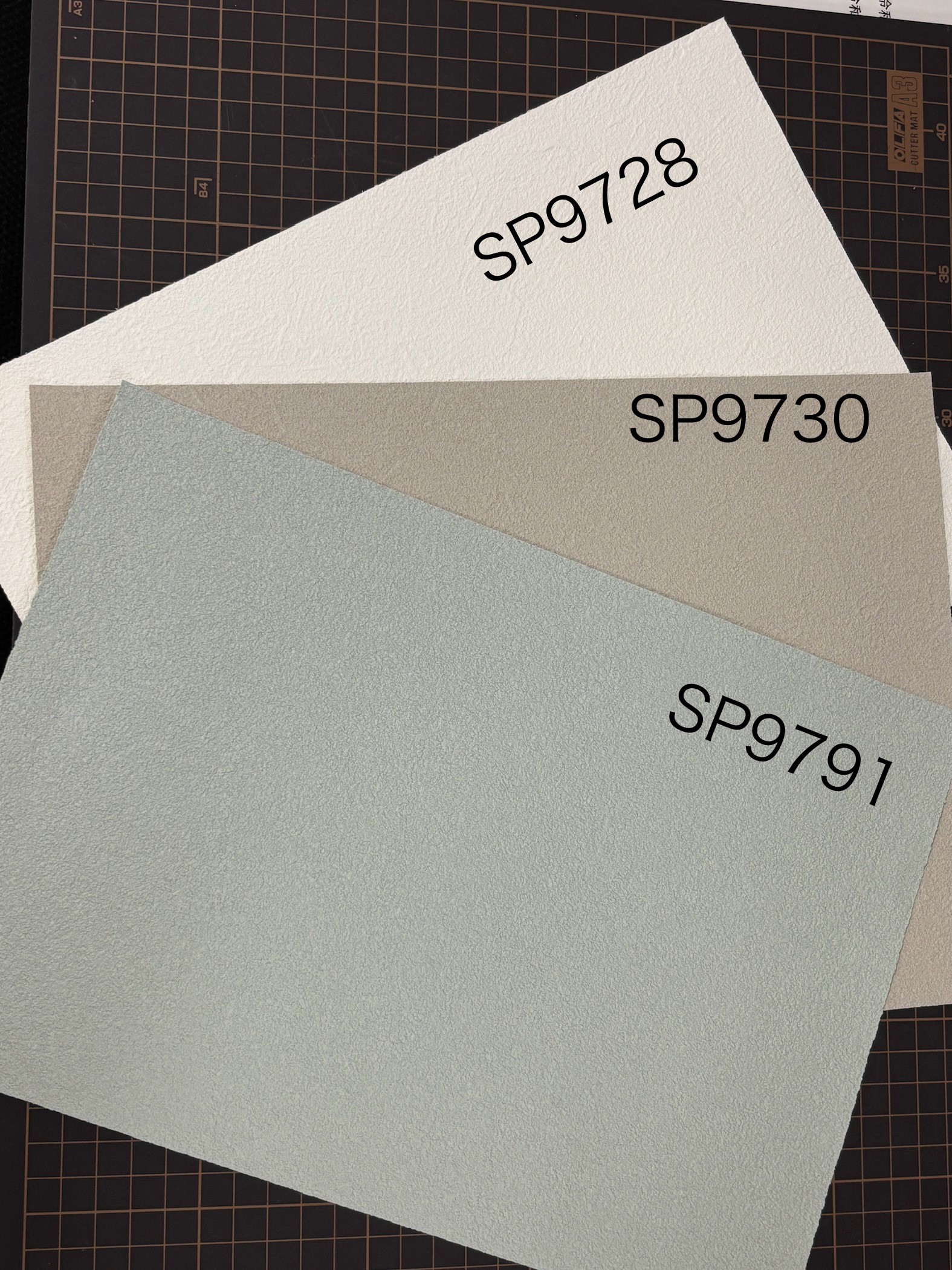 メインの壁紙に迷ったらコレ 2024年版(サンゲツ編) 吉祥寺の工務店ジェネシスのスタッフブログ